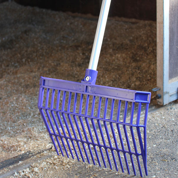 Straight Handle Bedding Fork - Ideal for mucking out the stable – Red ...